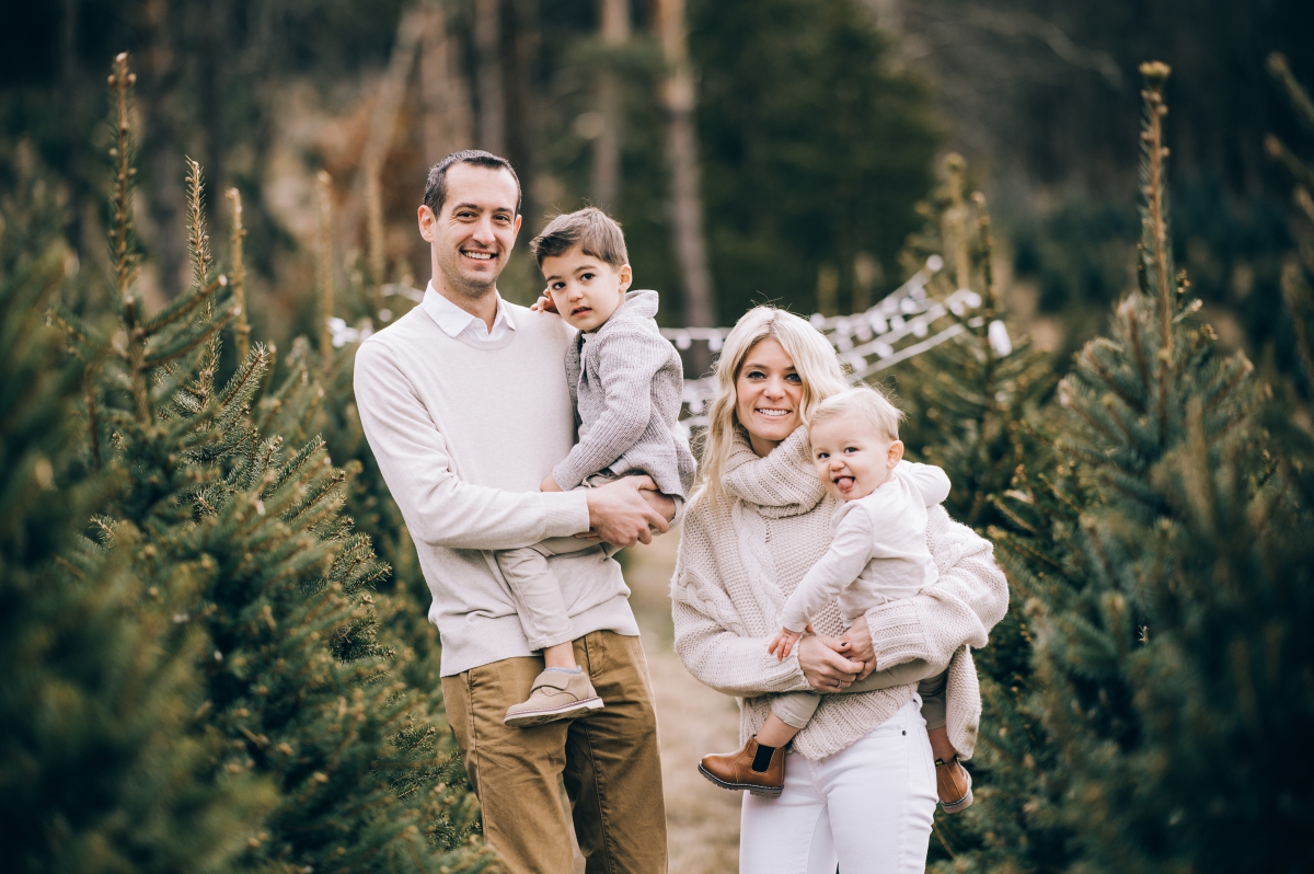 Holiday Family Session at Emmerich Tree Farm - Fox & Hare Photo