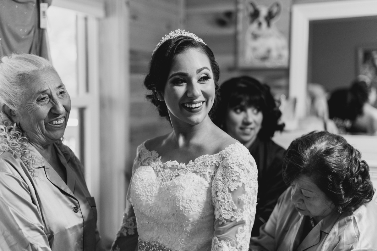 Friedman Farms Summer Wedding in Dallas, PA - Fox & Hare Photo