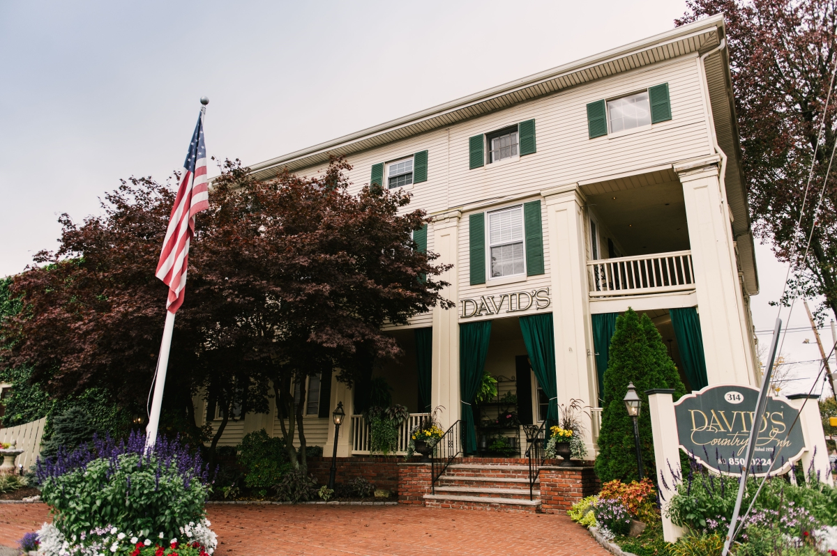 Fall Wedding at David's Country Inn in Hackettstown, NJ